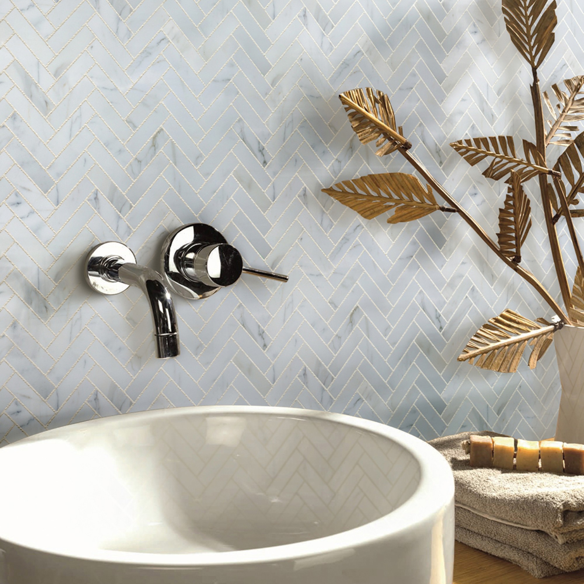 Calacatta Gold Mosaics | GENROSE Stone + Tile CT, MA, NH, NY