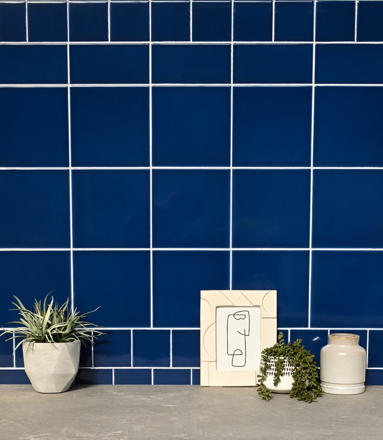 Prismatics Midnight Gloss 4"x4" Wall Ceramic Tile | GENROSE