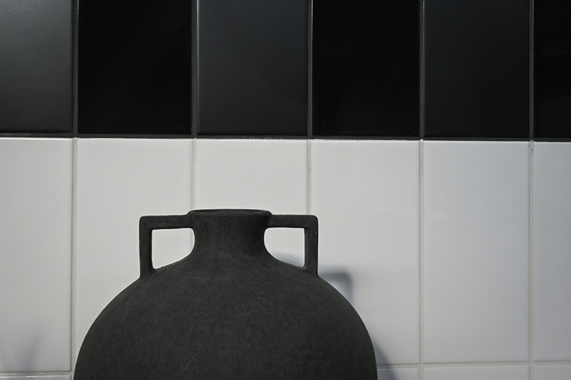 Prismatics White Gloss 4"x8" Wall Ceramic Tile | GENROSE