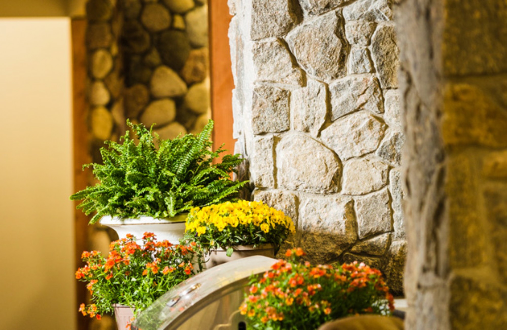 Reed Reed Natural Veneer - Mosaic Exterior Stone | GENROSE