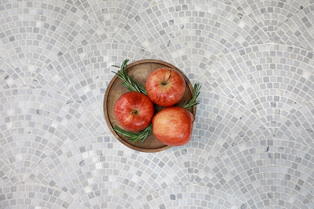 Sea Pearl Honed Seashell Mosaic Natural Stone Tile | GENROSE