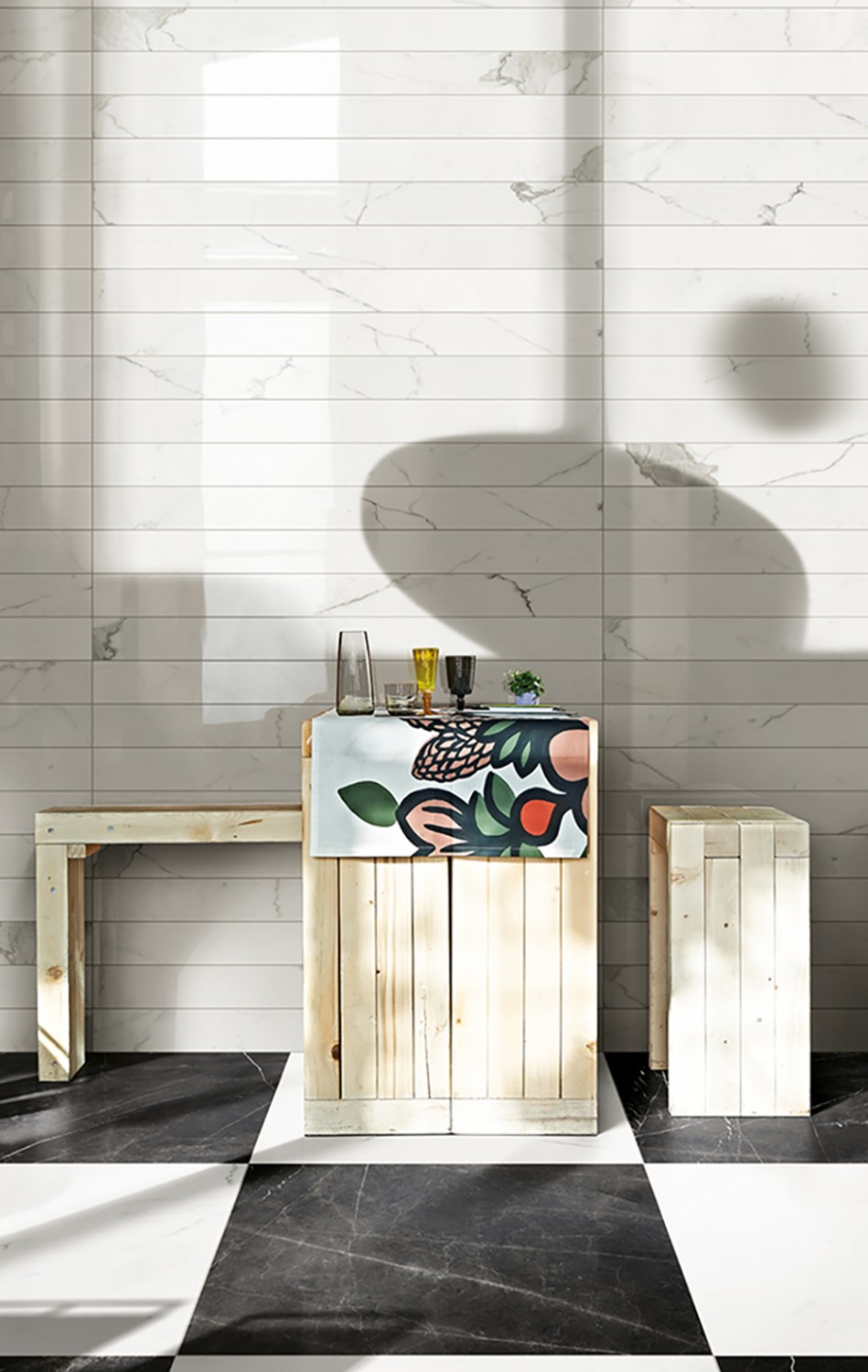 Splendor Calacatta Natural 24"x24 Porcelain Tile | GENROSE